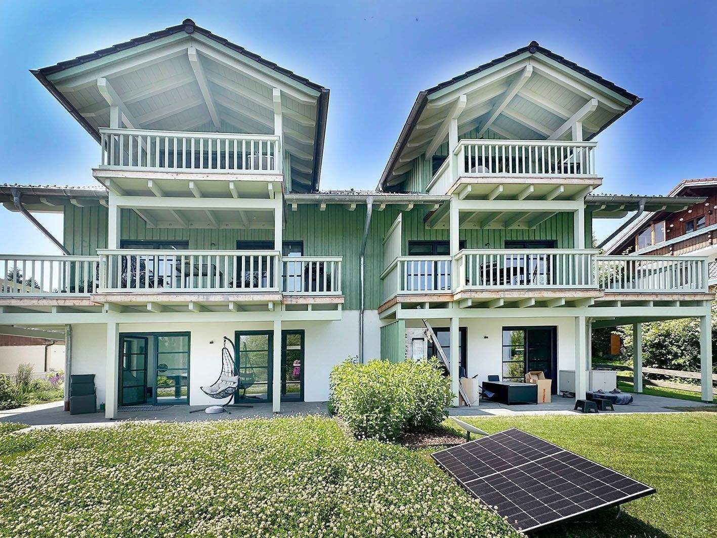 Exklusive und moderne 126 m2 große 3-Zimmer Wohnung mit großen Balkon ...