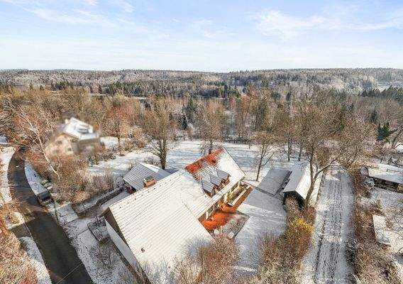 Luxuriöse Landhausvilla - Traumlage - 3.849 m² Grund | Einfamilienhaus ...