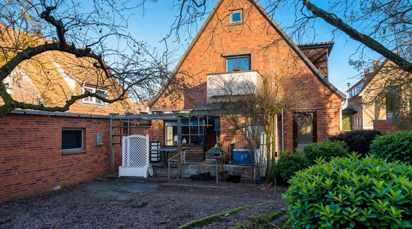 Kleines EFH mit Einliegerwohnung und Obstgarten | Einfamilienhaus ...